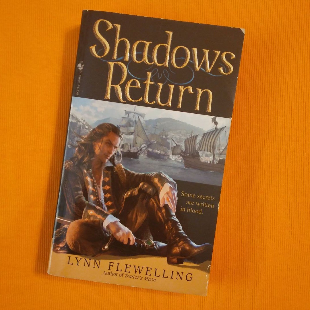 Shadows Return by Lynn Flewelling, Paperback | Pangobooks