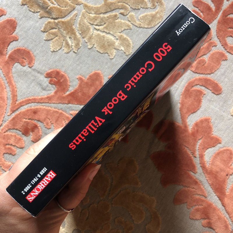 500 Comic Book Villains by Mike Conroy, Paperback | Pangobooks