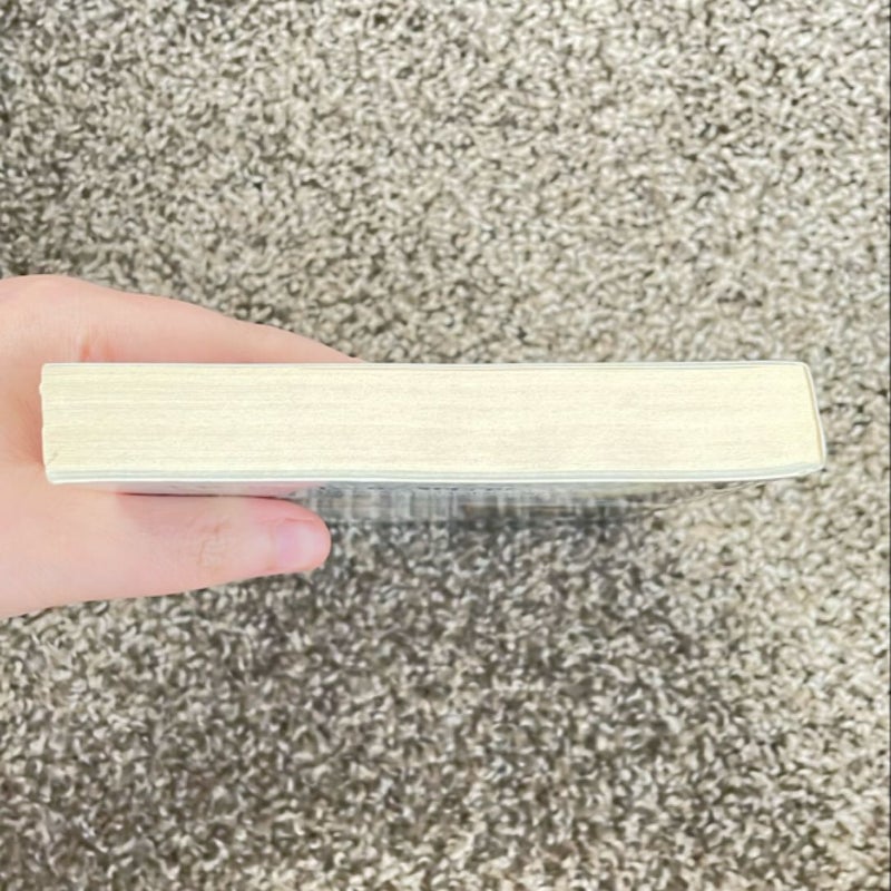 Blue Is for Nightmares by Laurie Faria Stolarz, Paperback | Pangobooks