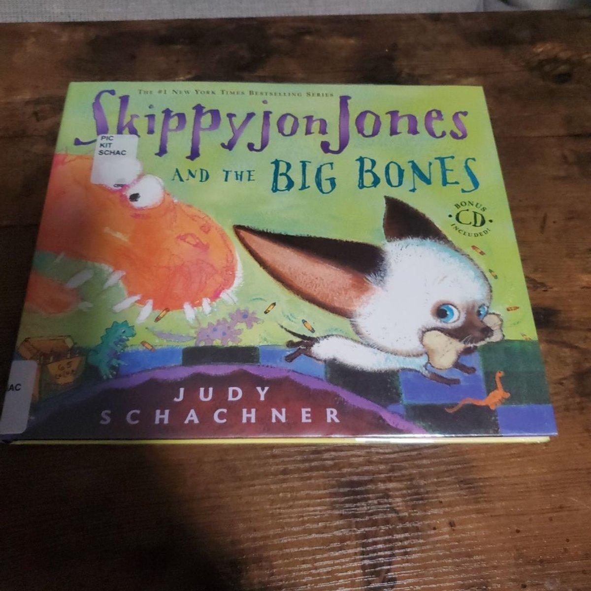 Skippyjon Jones and the Big Bones by Judy Schachner
