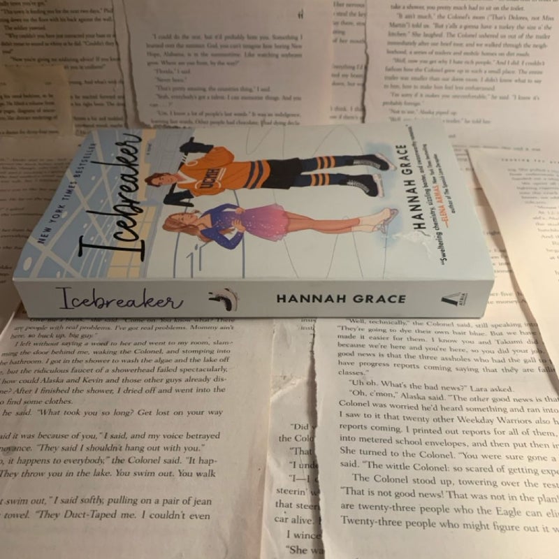 Icebreaker by Hannah Grace, Paperback | Pangobooks