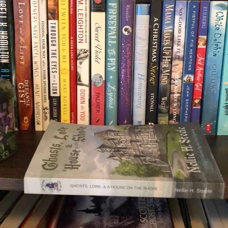 Ghosts Lore & House By The Shore by , Paperback | Pangobooks