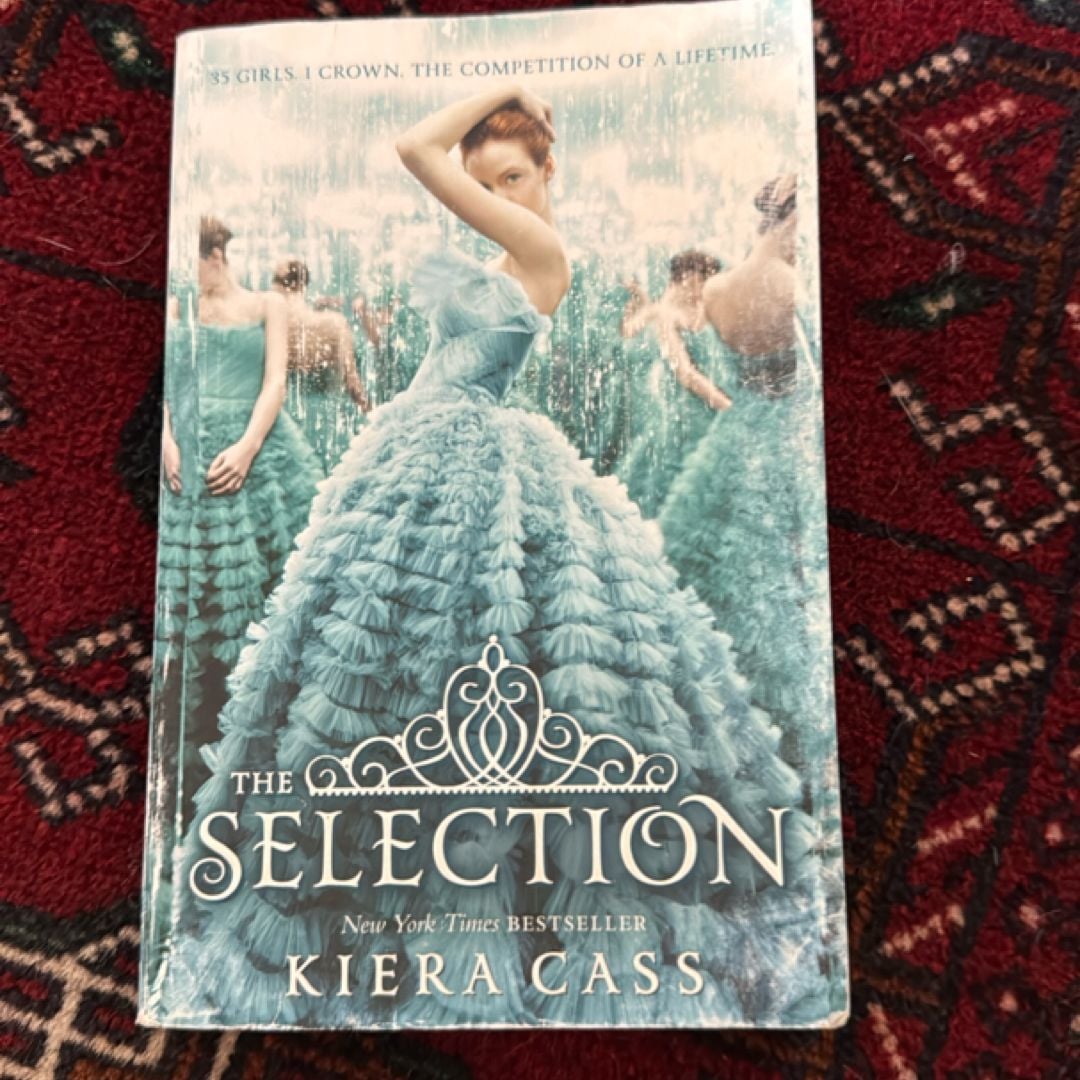 The Selection by Kiera Cass, Paperback | Pangobooks