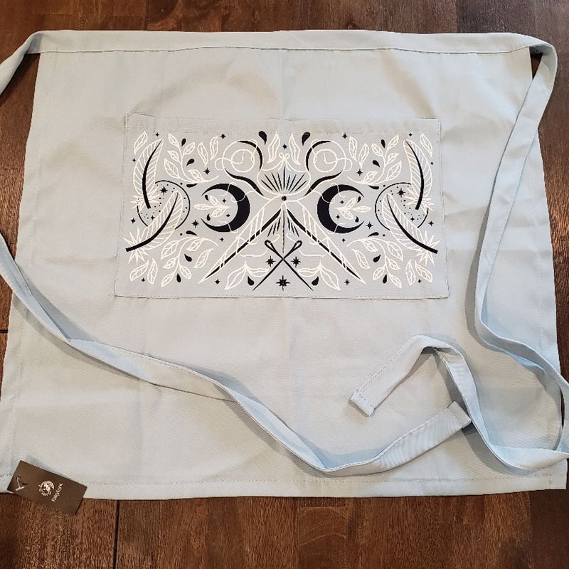 Fairyloot: Half a Soul Apron by Fairyloot, Paperback | Pangobooks