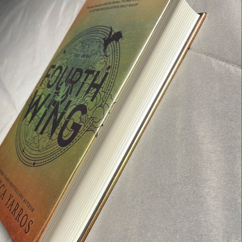 Fourth Wing by Rebecca Yarros, Hardcover | Pangobooks