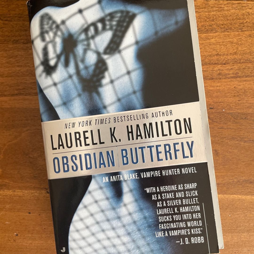 Obsidian Butterfly by Laurell K Hamilton , Paperback | Pangobooks