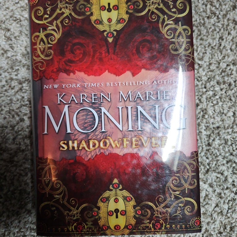 Shadowfever by Karen Marie Moning, Hardcover | Pangobooks