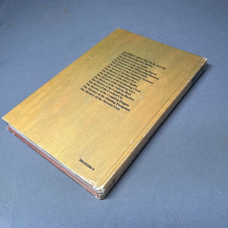 Alfred Hitchcock and the Three Investigators in The Mystery of the ...