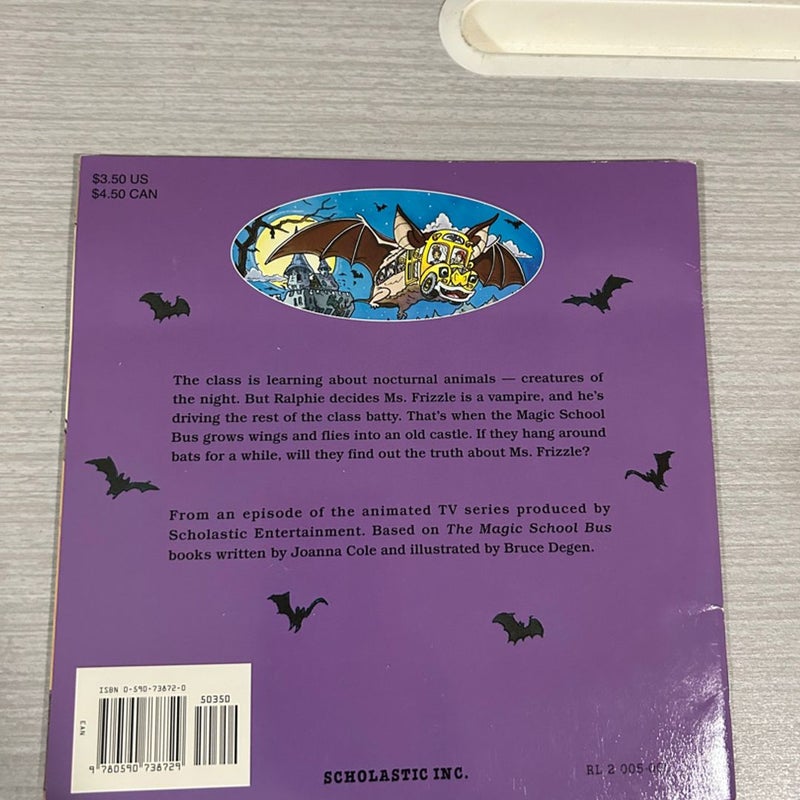 The Magic School Bus Going Batty by Joanna Cole, Nancy Krulik