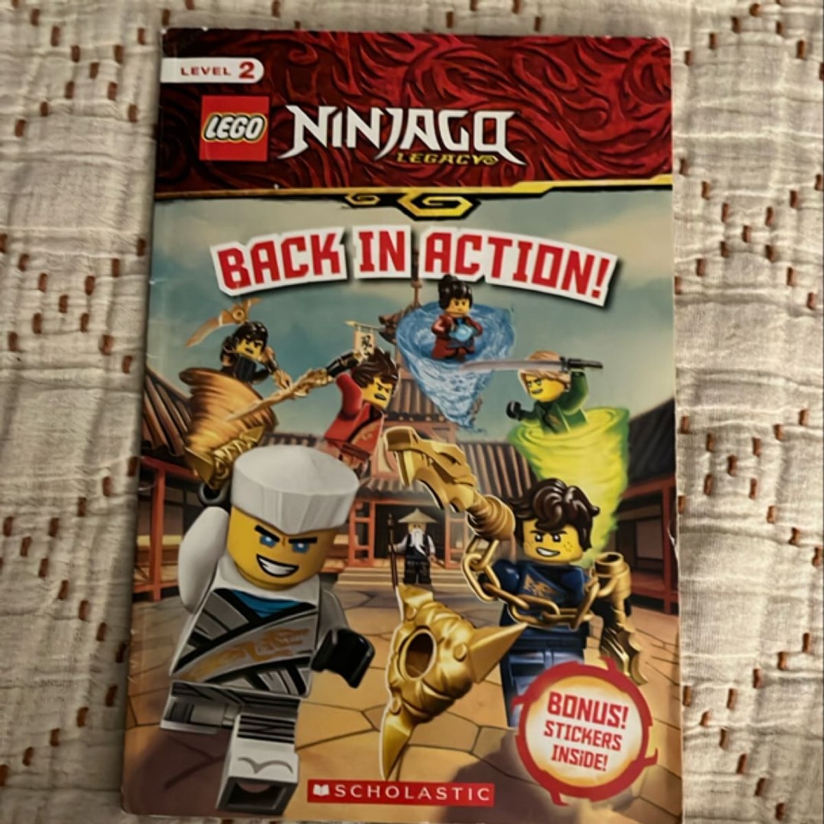 Back in Action! (LEGO Ninjago: Reader with Stickers) by Tracey West