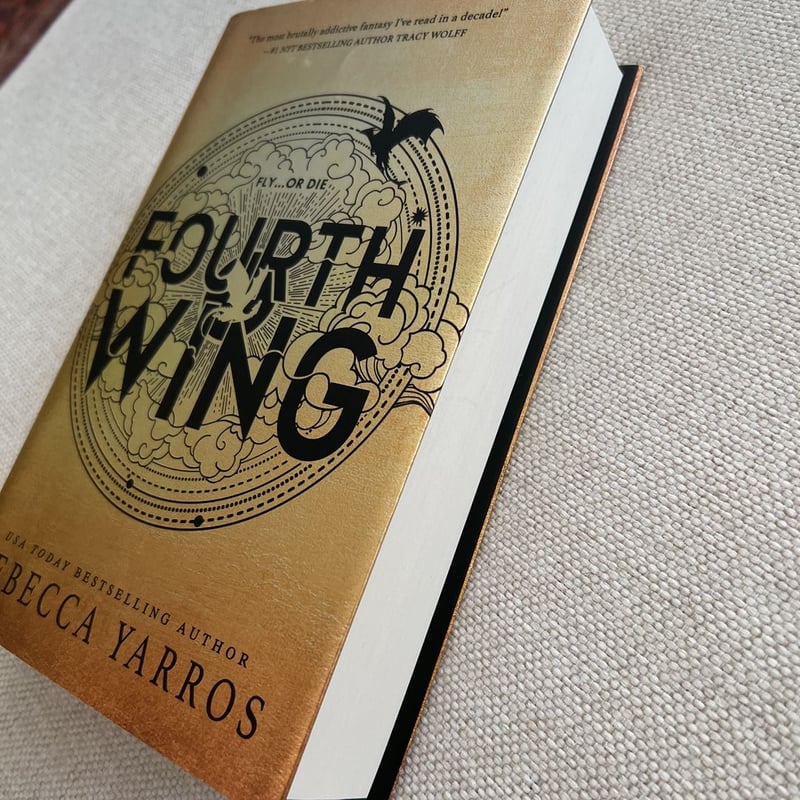 Fourth Wing by Rebecca Yarros, Hardcover | Pangobooks