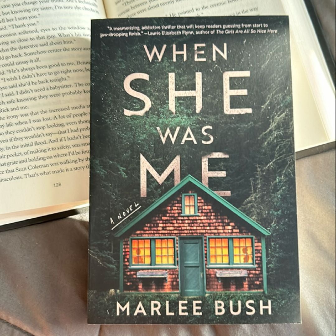 When She Was Me by Marlee Bush, Paperback | Pangobooks