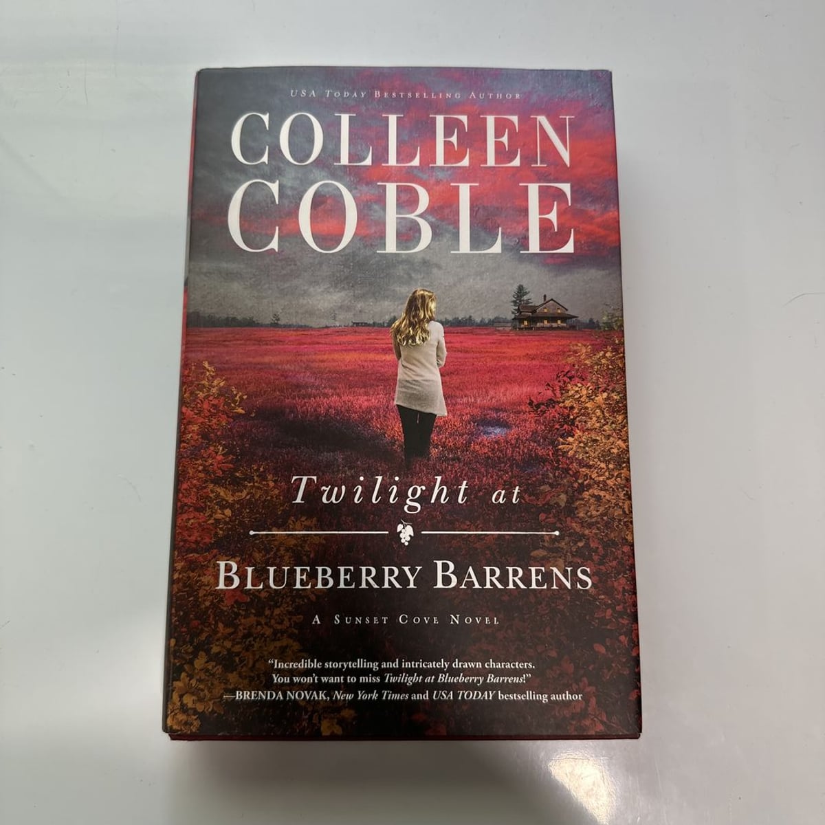Twilight at Blueberry Barrens by Colleen Coble, Hardcover | Pangobooks