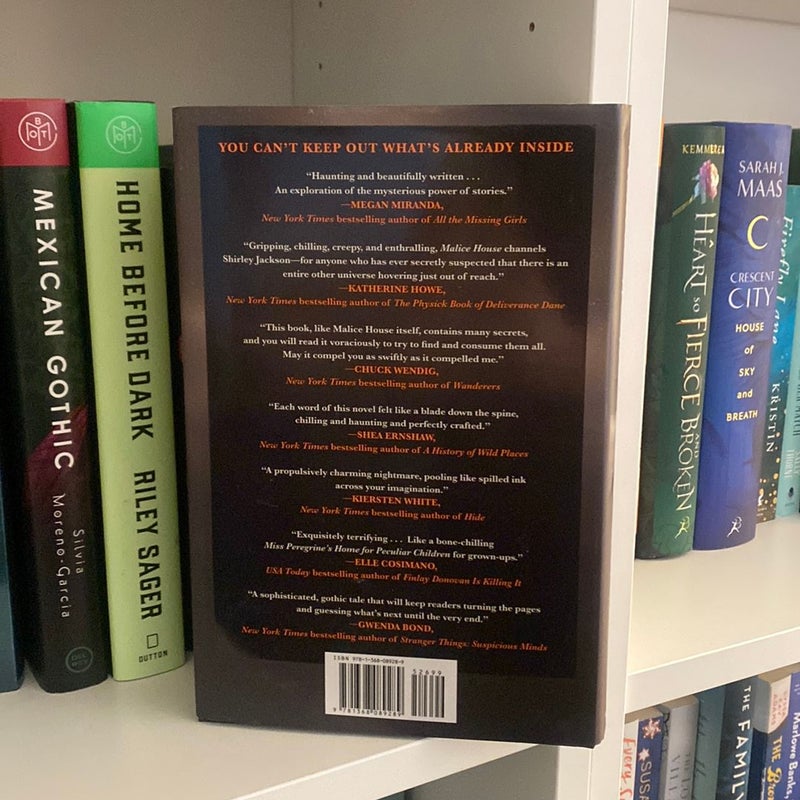 Malice House by Megan Shepherd, Hardcover | Pangobooks