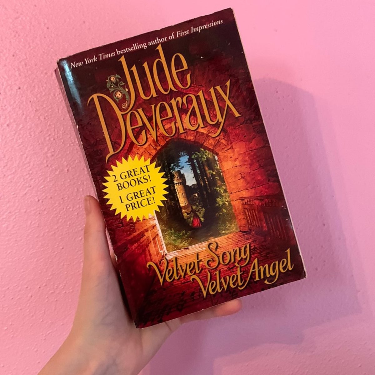 Velvet Song; Velvet Angel by Jude Deveraux, Paperback | Pangobooks