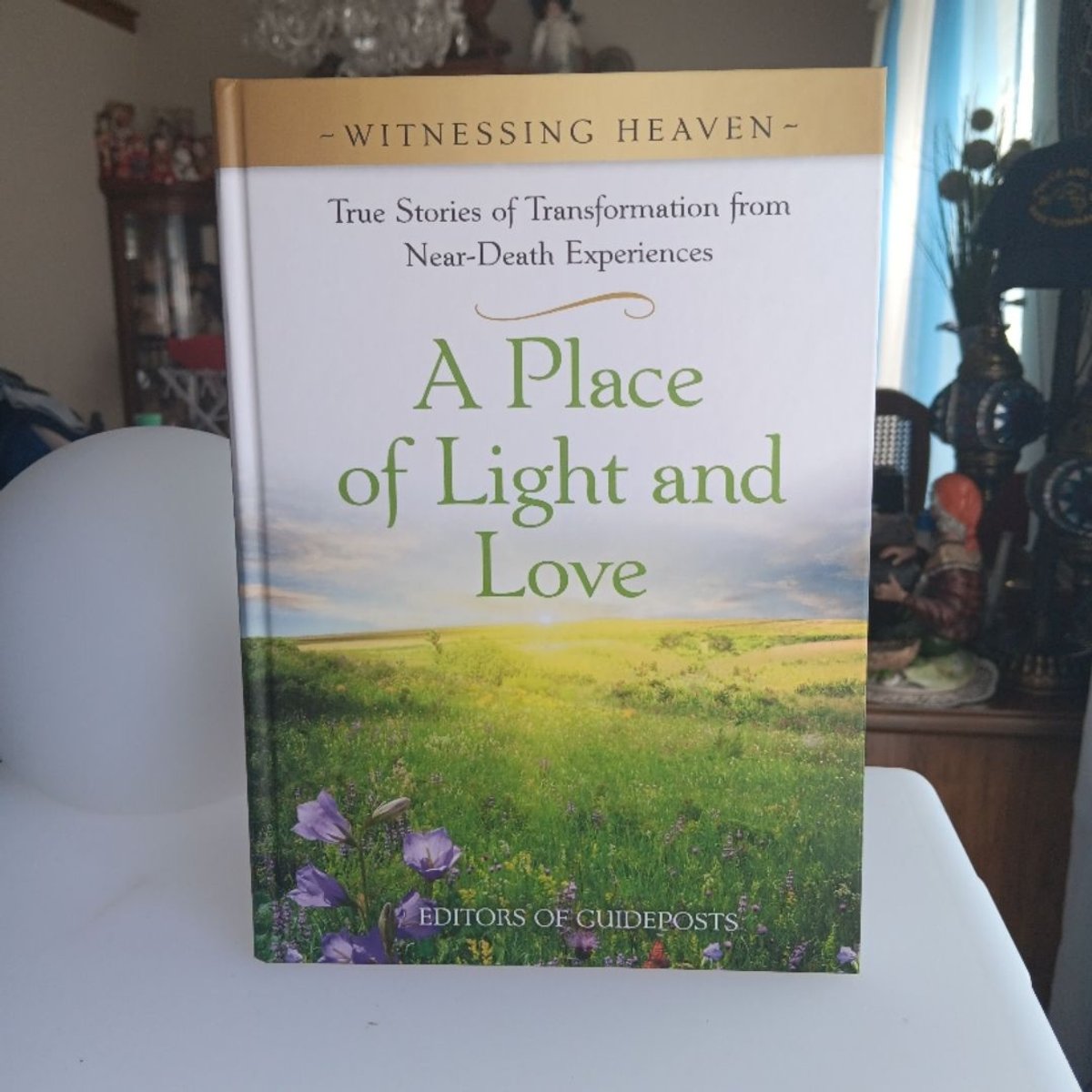A Place of Love and Light by Guideposts