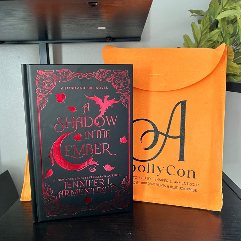 Apollycon 22/23 Exclusive Jennifer L. Armentrout set of ASITE & ALITF ...