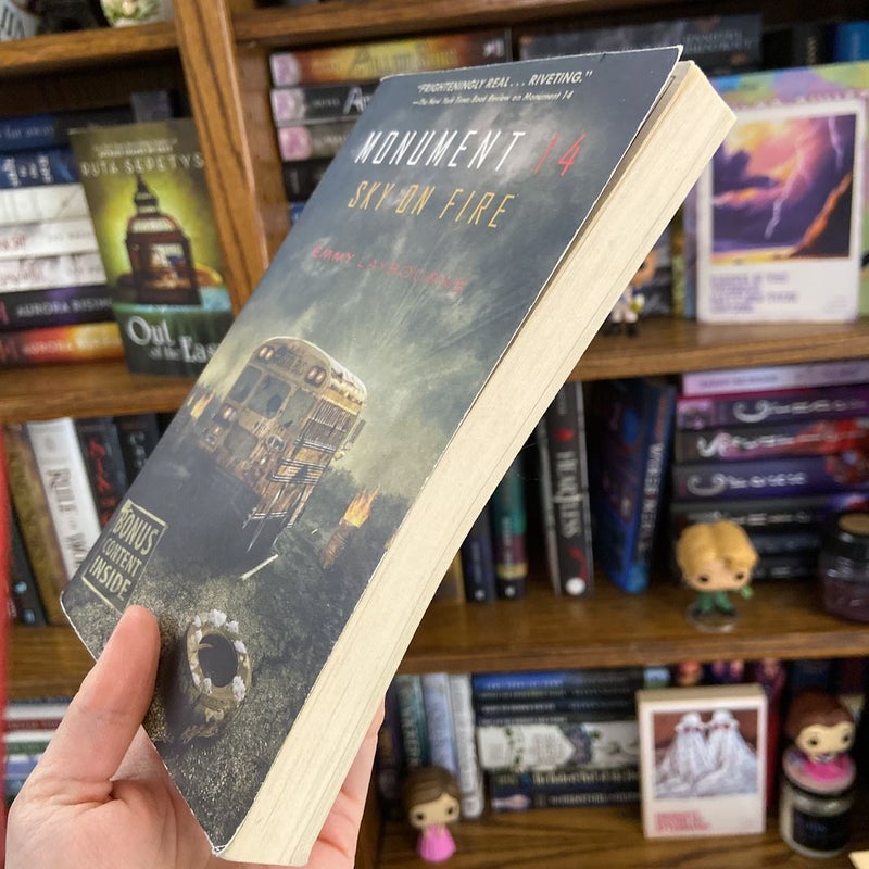 Monument 14: Sky on Fire by Emmy Laybourne