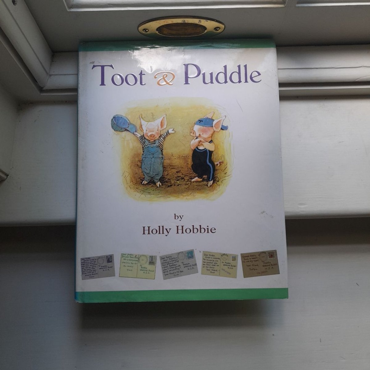 Toot and Puddle by Holly Hobbie