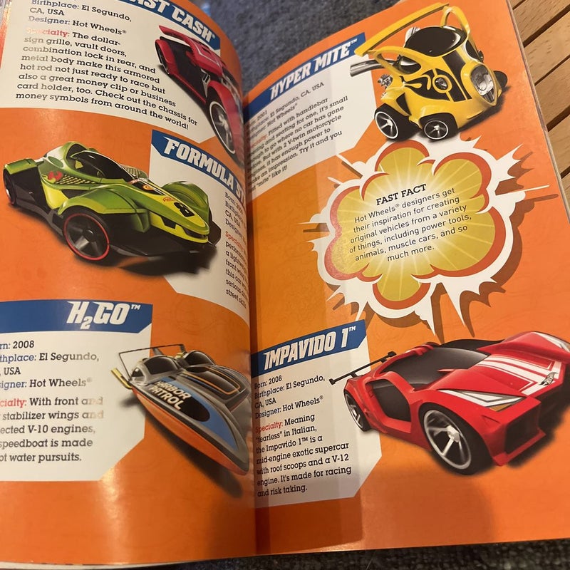 Hot Wheels: the Ultimate Handbook by Sam Negley, Paperback | Pangobooks Hot Wheels: the Ultimate Handbook by Sam Negley, Paperback | Pangobooks