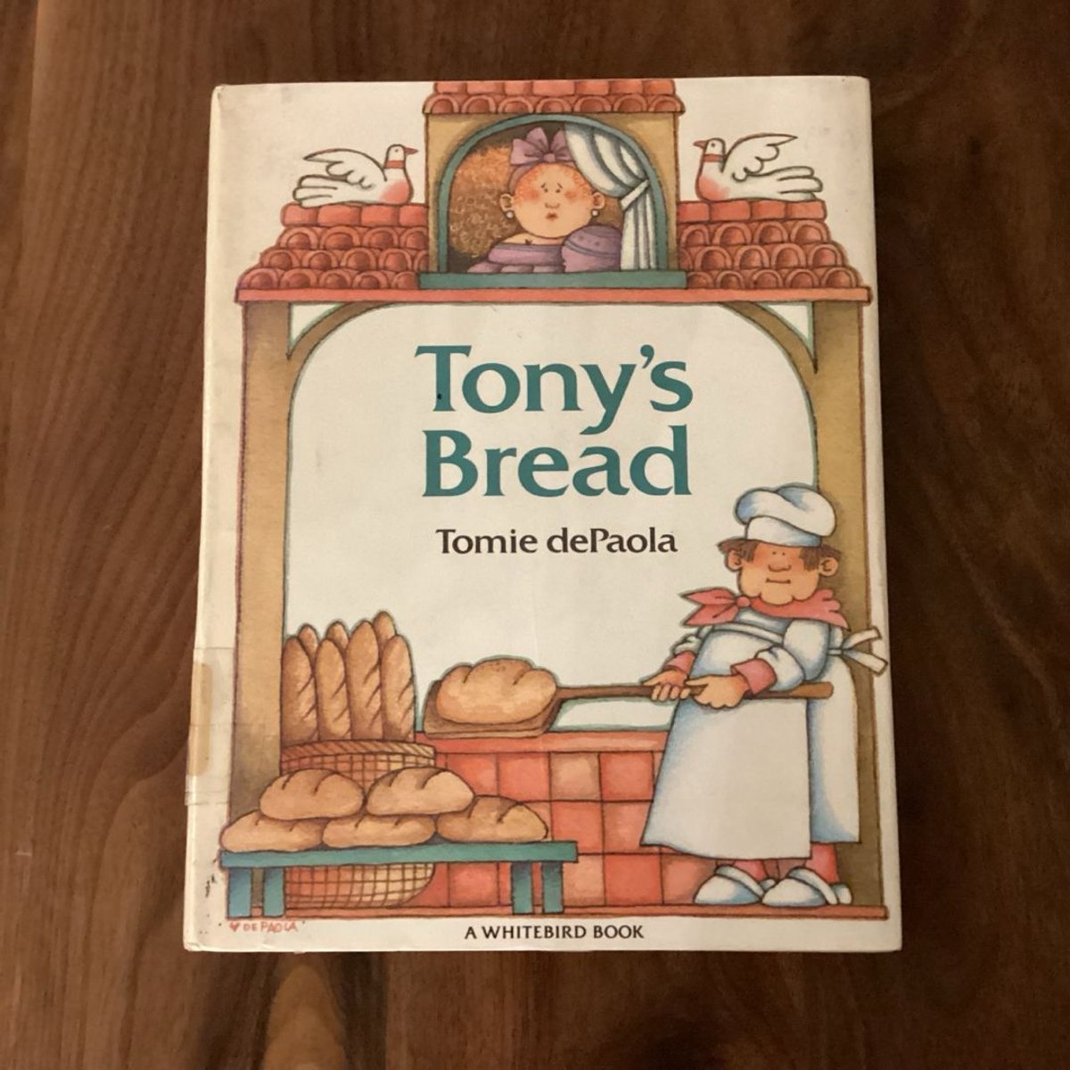 Tony's Bread by Tomie dePaola
