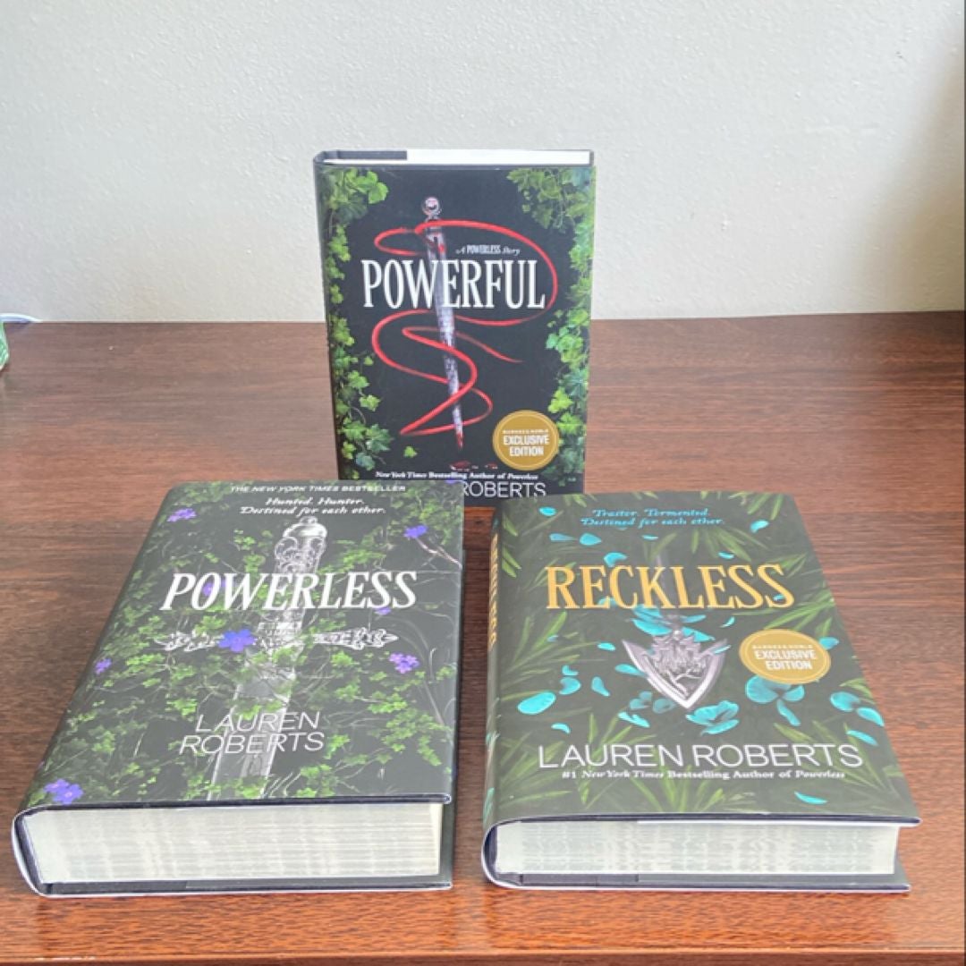 Powerless Bundle by Lauren Robert’s, Hardcover | Pangobooks
