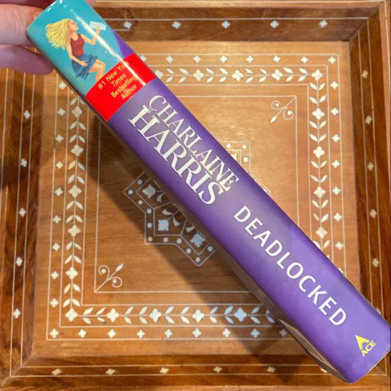 Deadlocked by Charlaine Harris, Hardcover | Pangobooks
