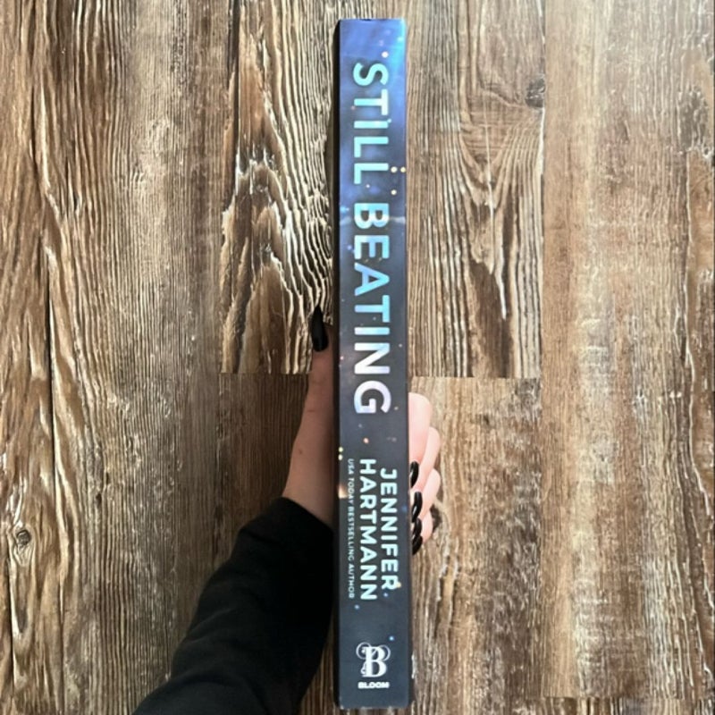 Still Beating by Jennifer Hartmann, Paperback | Pangobooks