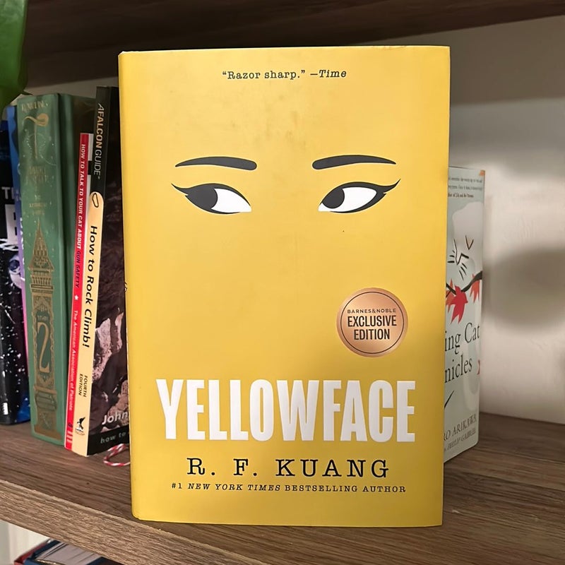 Yellowface by R.F. Kuang, Hardcover | Pangobooks