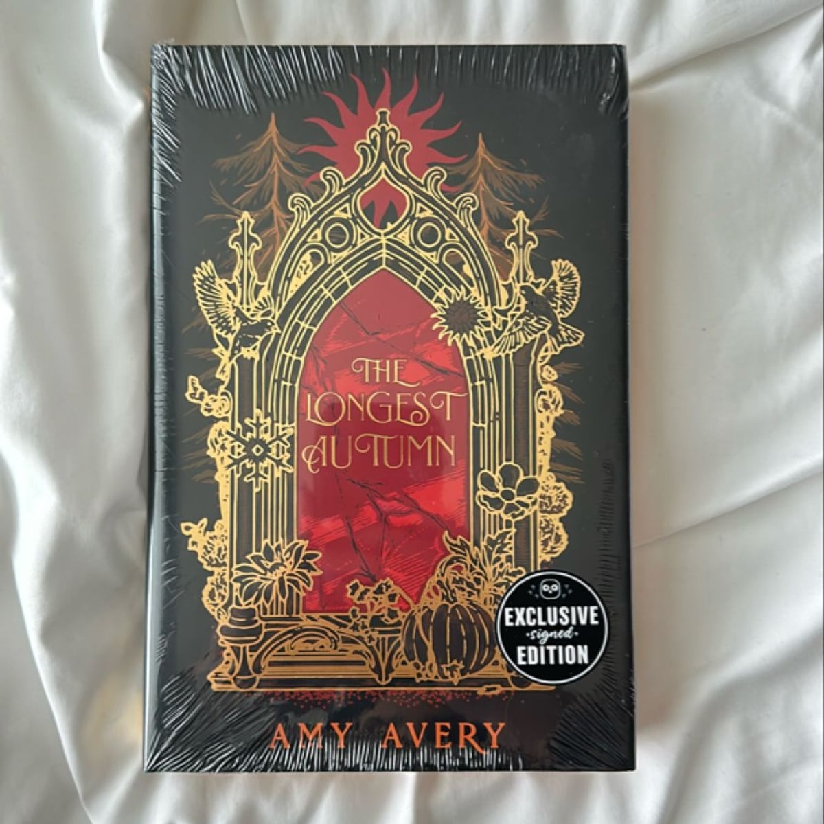 The Longest Autumn by Amy Avery, Hardcover | Pangobooks
