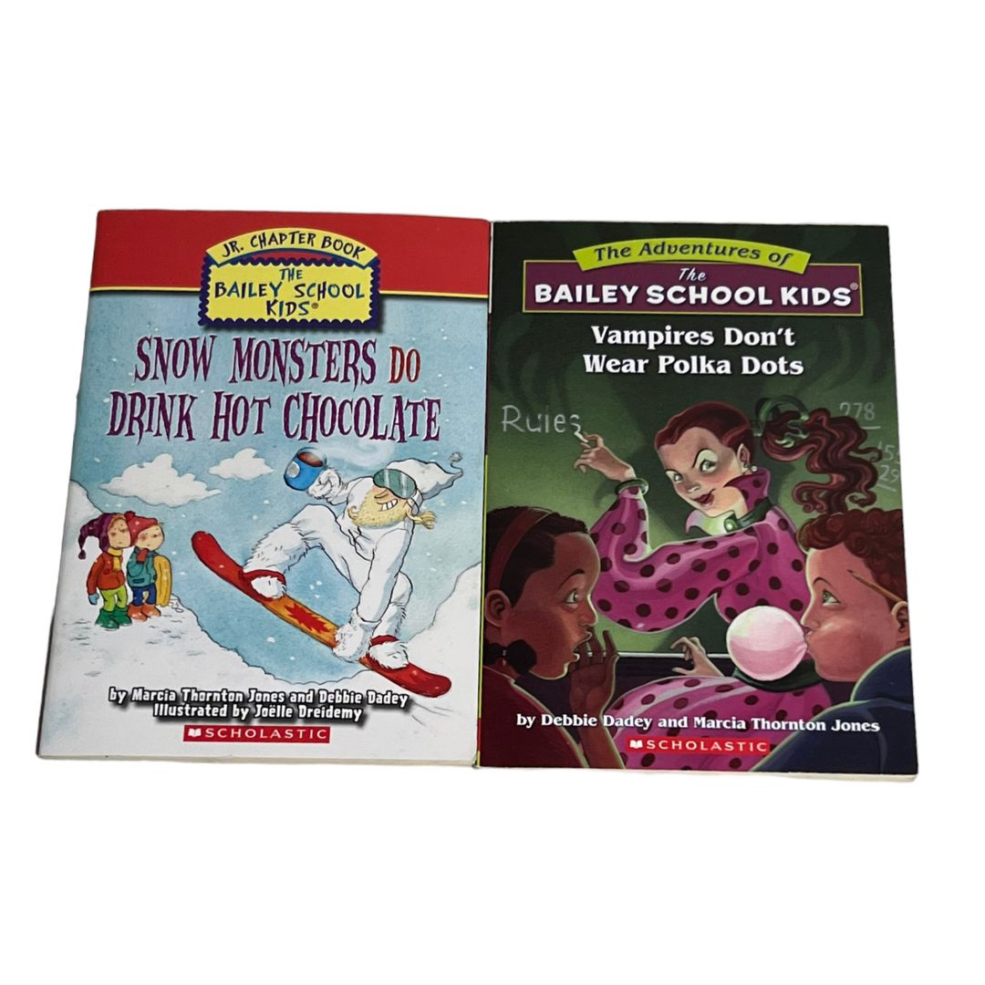 Vampires Don't Wear Polka Dots by Debbie Dadey, Paperback | Pangobooks