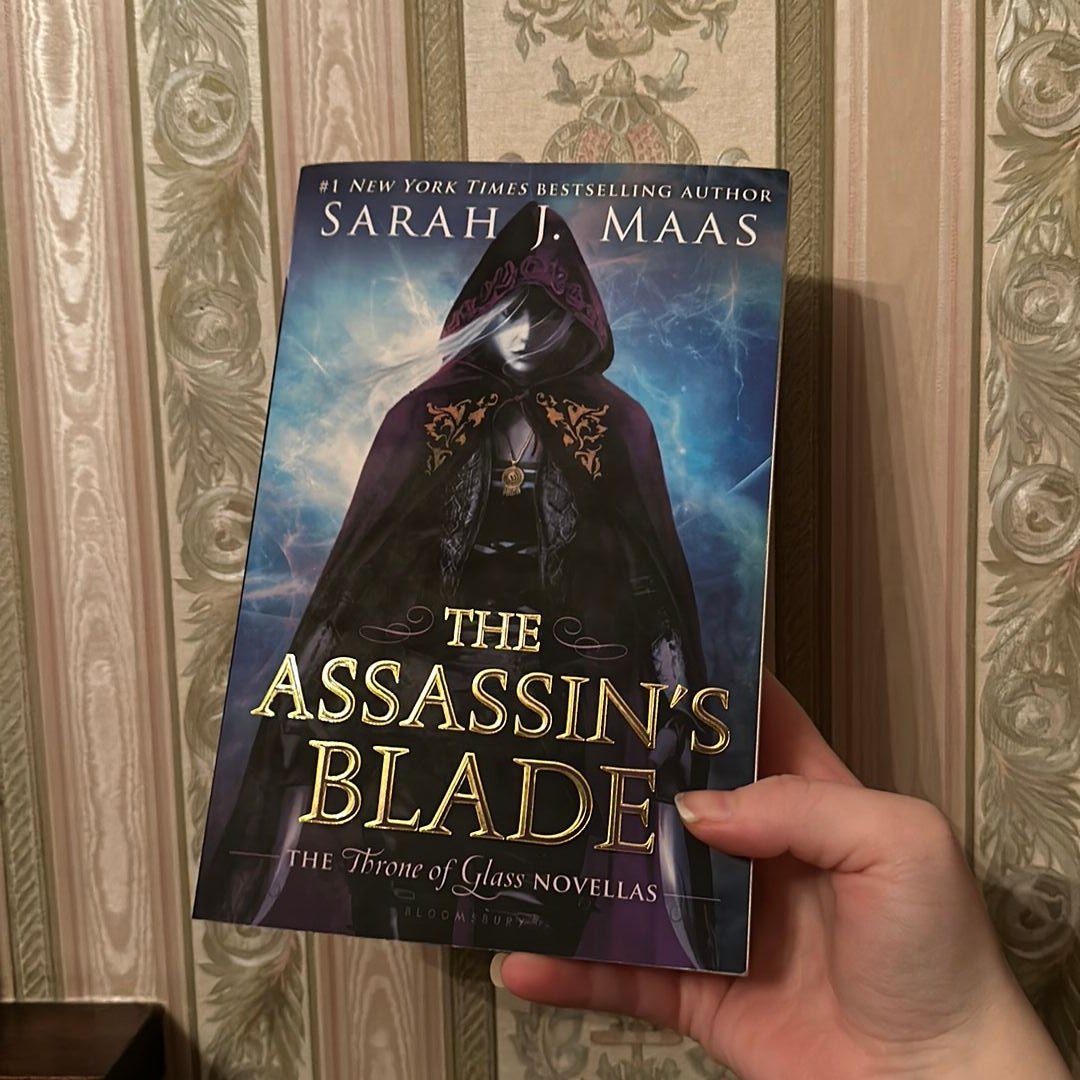 The Assassin's Blade by Sarah J. Maas, Paperback | Pangobooks