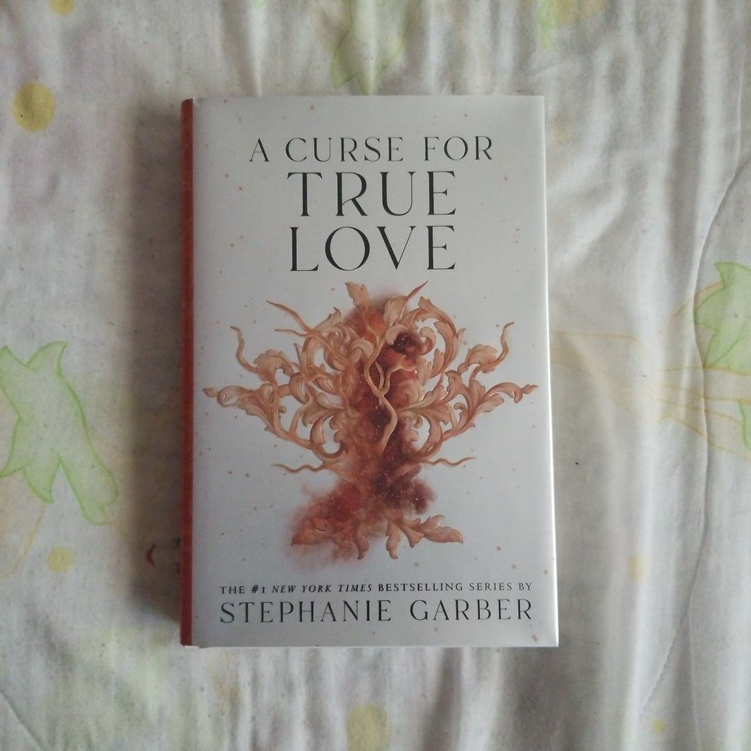 A curse of true Love Owlcrate by Stephanie garber , Hardcover | Pangobooks