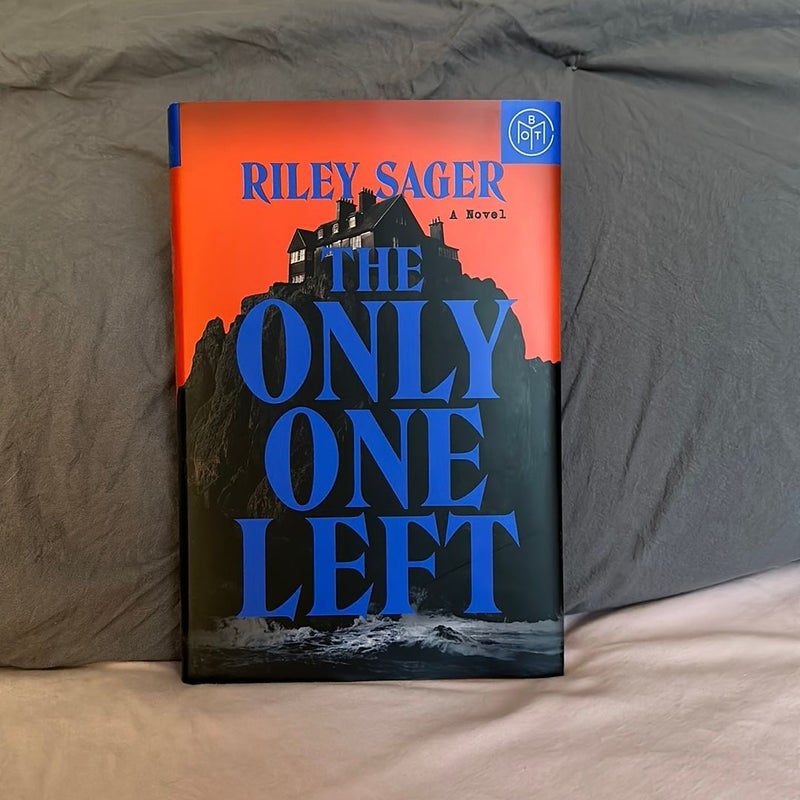 The Only One Left by Riley Sager, Hardcover | Pangobooks