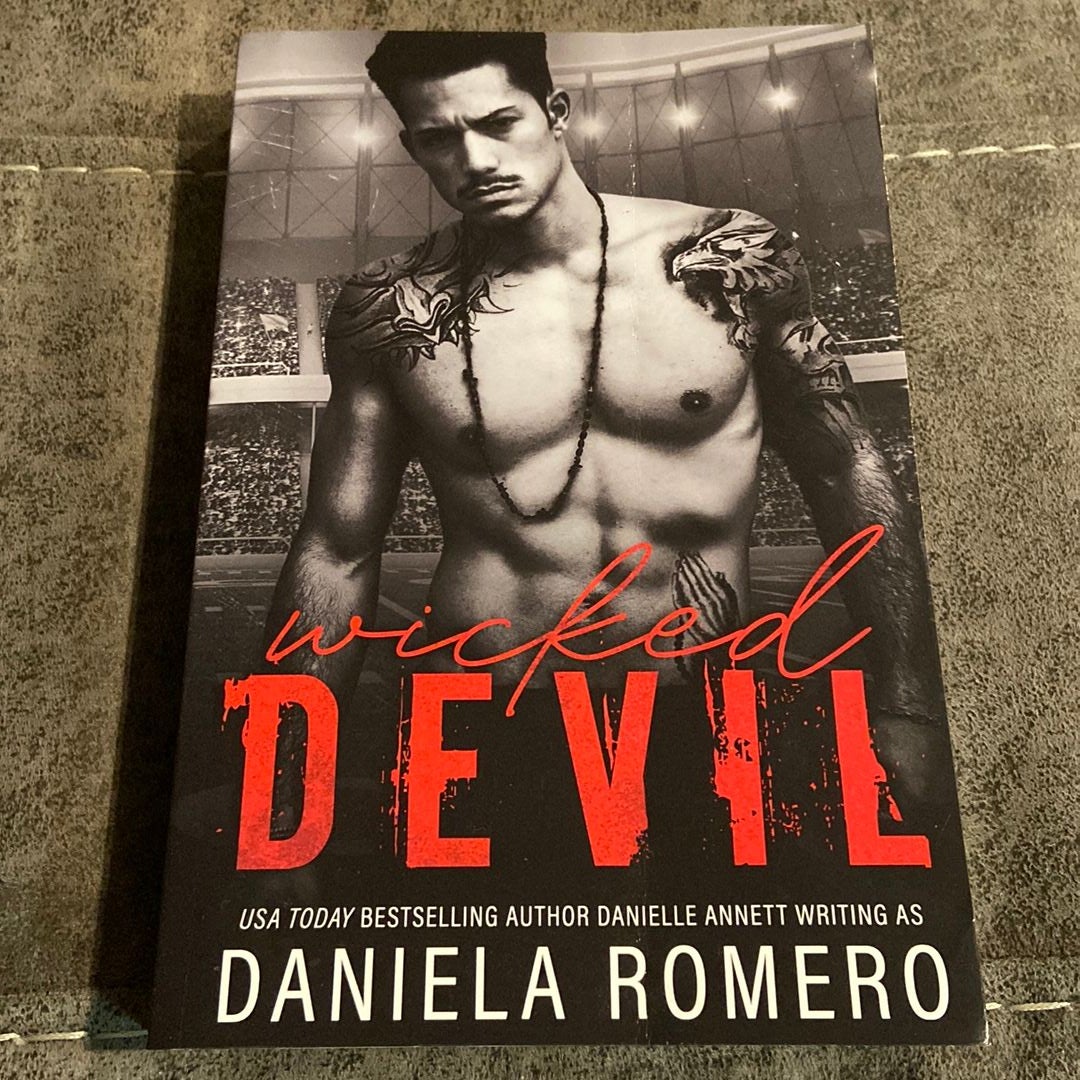 Wicked Devil by Daniela Romero, Paperback | Pangobooks
