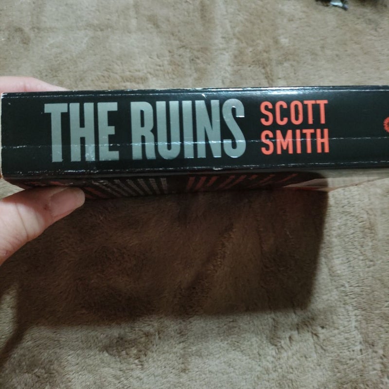 The Ruins by Scott Smith