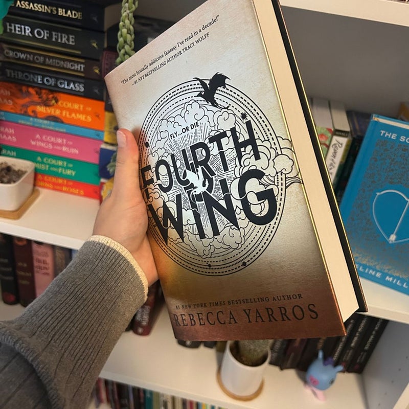 Fourth wing by Rebecca Yarros, Hardcover | Pangobooks