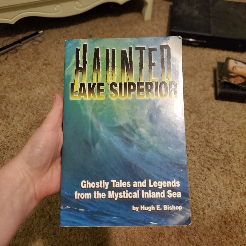 Haunted Lake Superior by Hugh E. Bishop, Paperback | Pangobooks