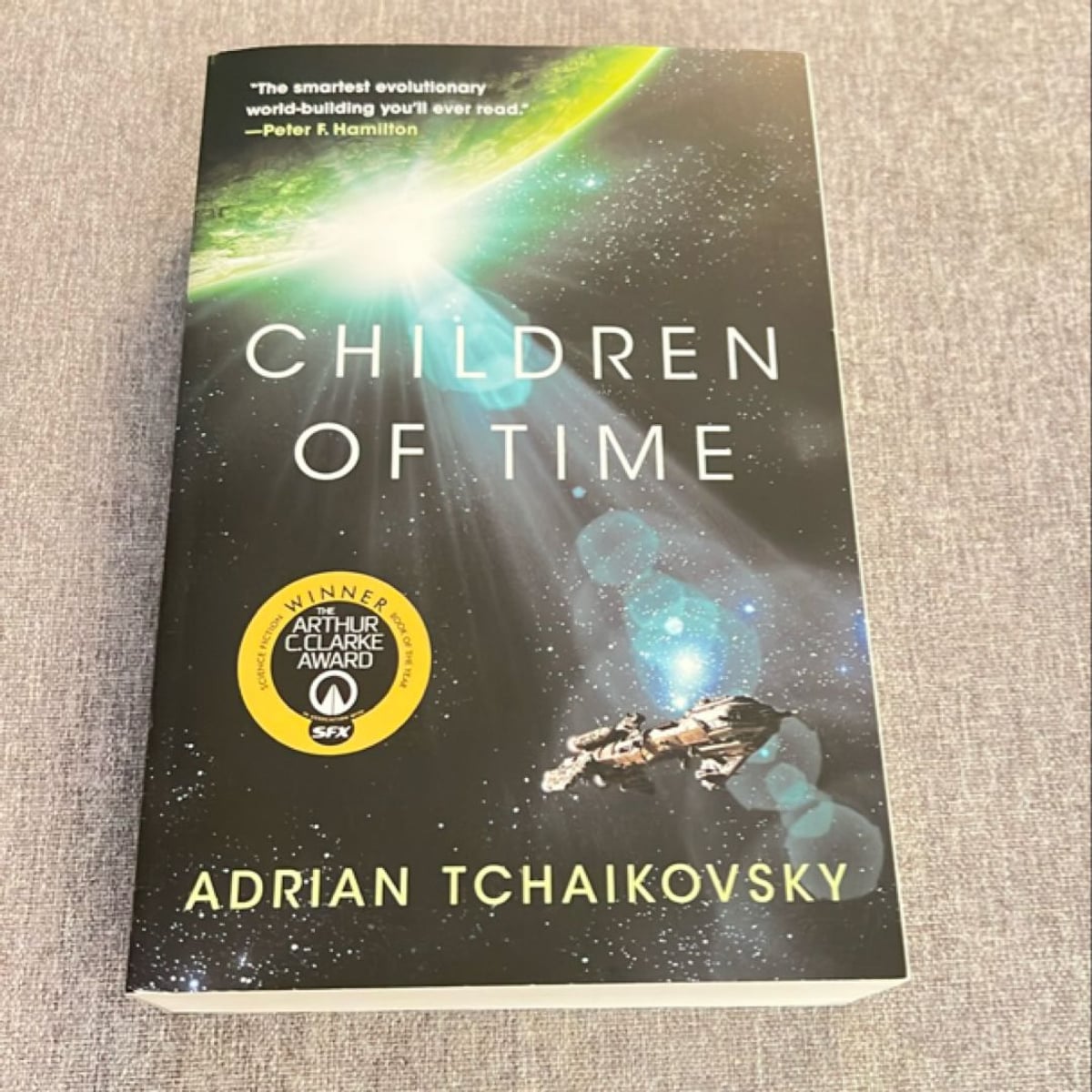 Children of Time by Adrian Tchaikovsky, Paperback | Pangobooks