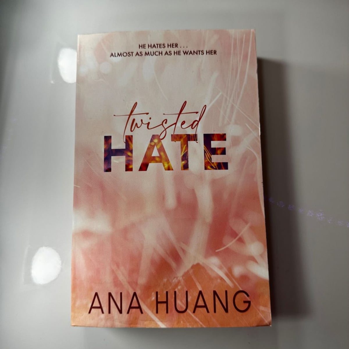 Twisted Hate by Ana Huang, Paperback | Pangobooks