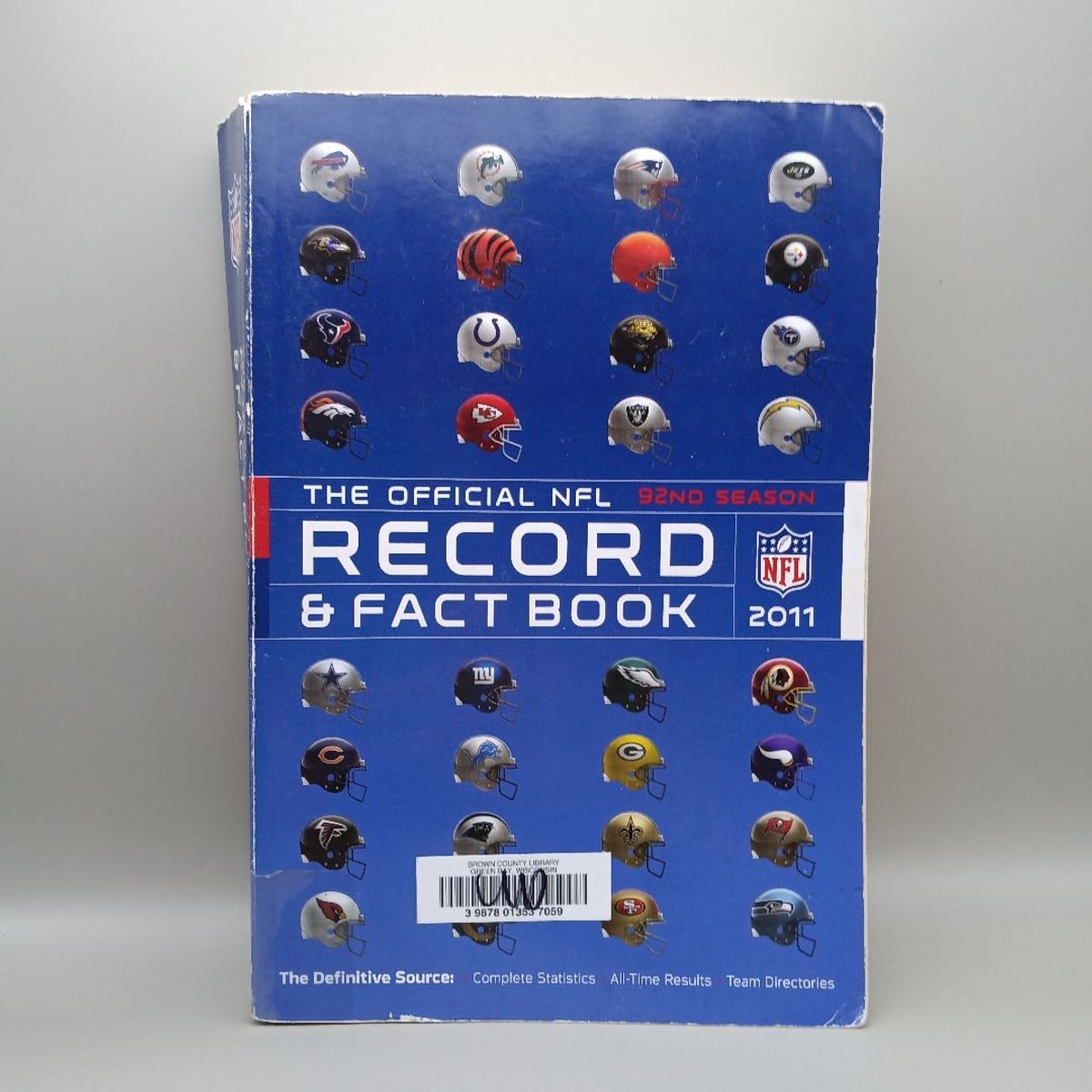 The Official NFL Record and Fact Book 2011 by NFL Editors