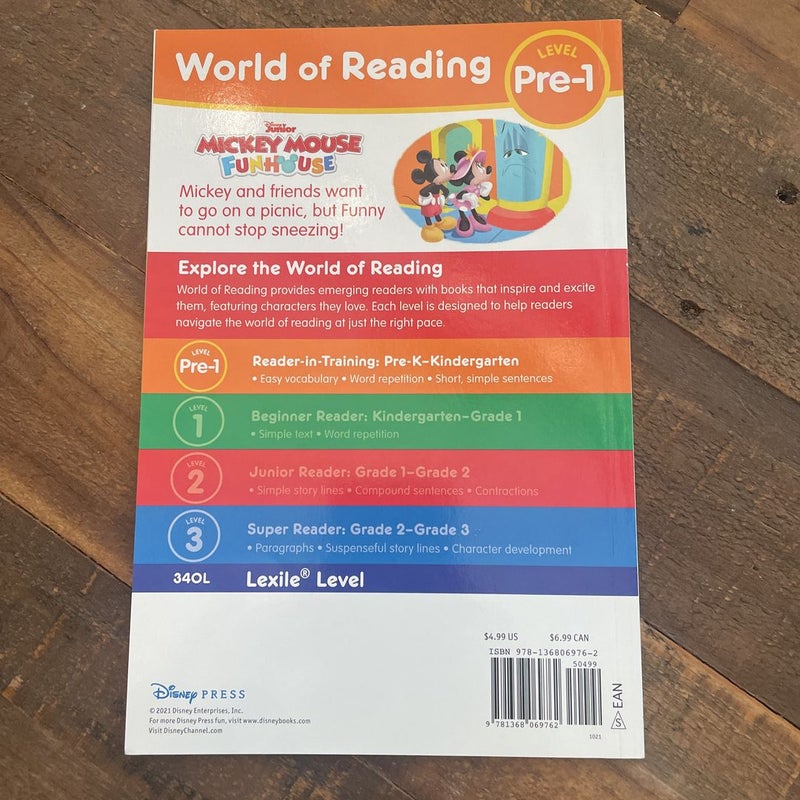 World of Reading Mickey Mouse Funhouse: Homesick! by Disney Books