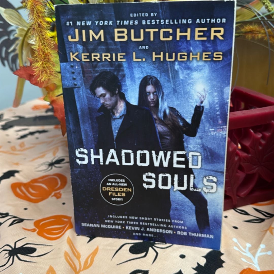 Shadowed Souls by Jim Butcher, Paperback | Pangobooks