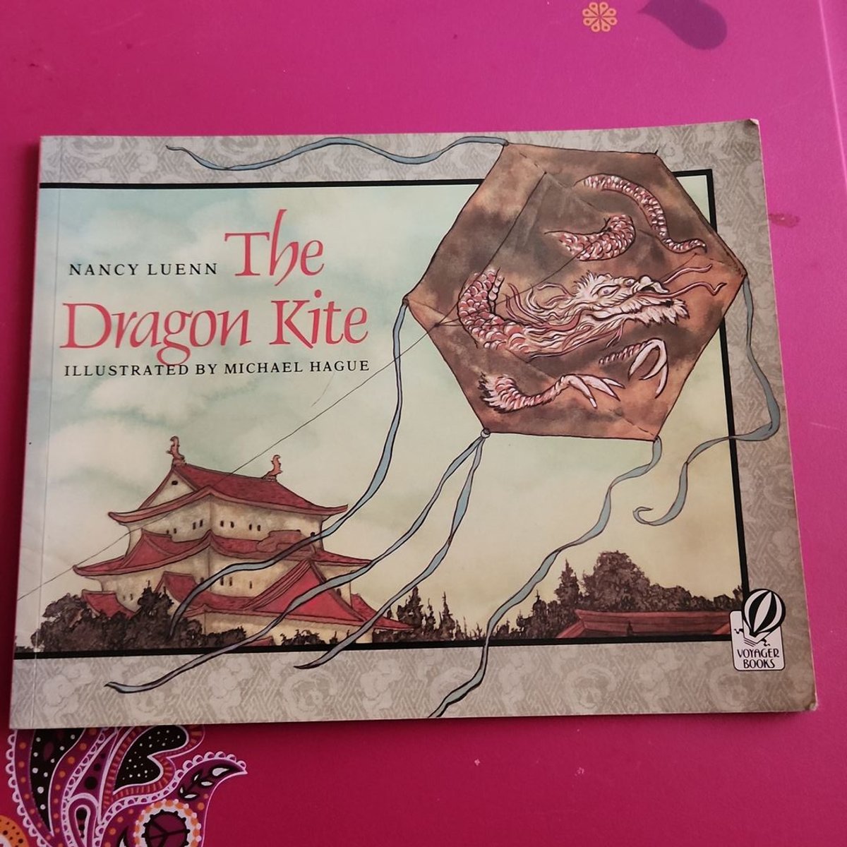 The Dragon Kite by Nancy Luenn