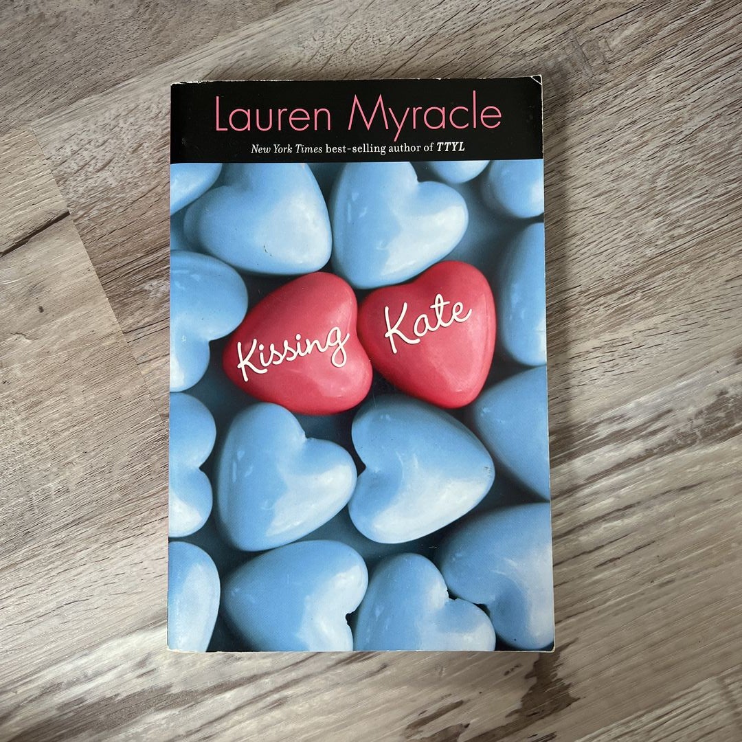 Kissing Kate by Lauren Myracle