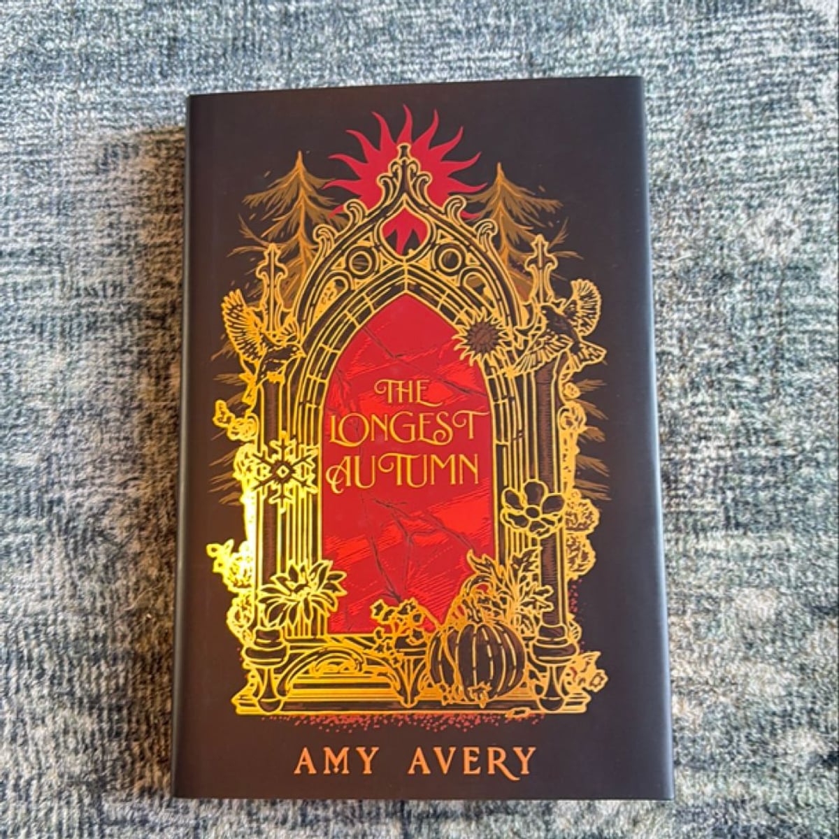 The Longest Autumn by Amy Avery, Hardcover | Pangobooks