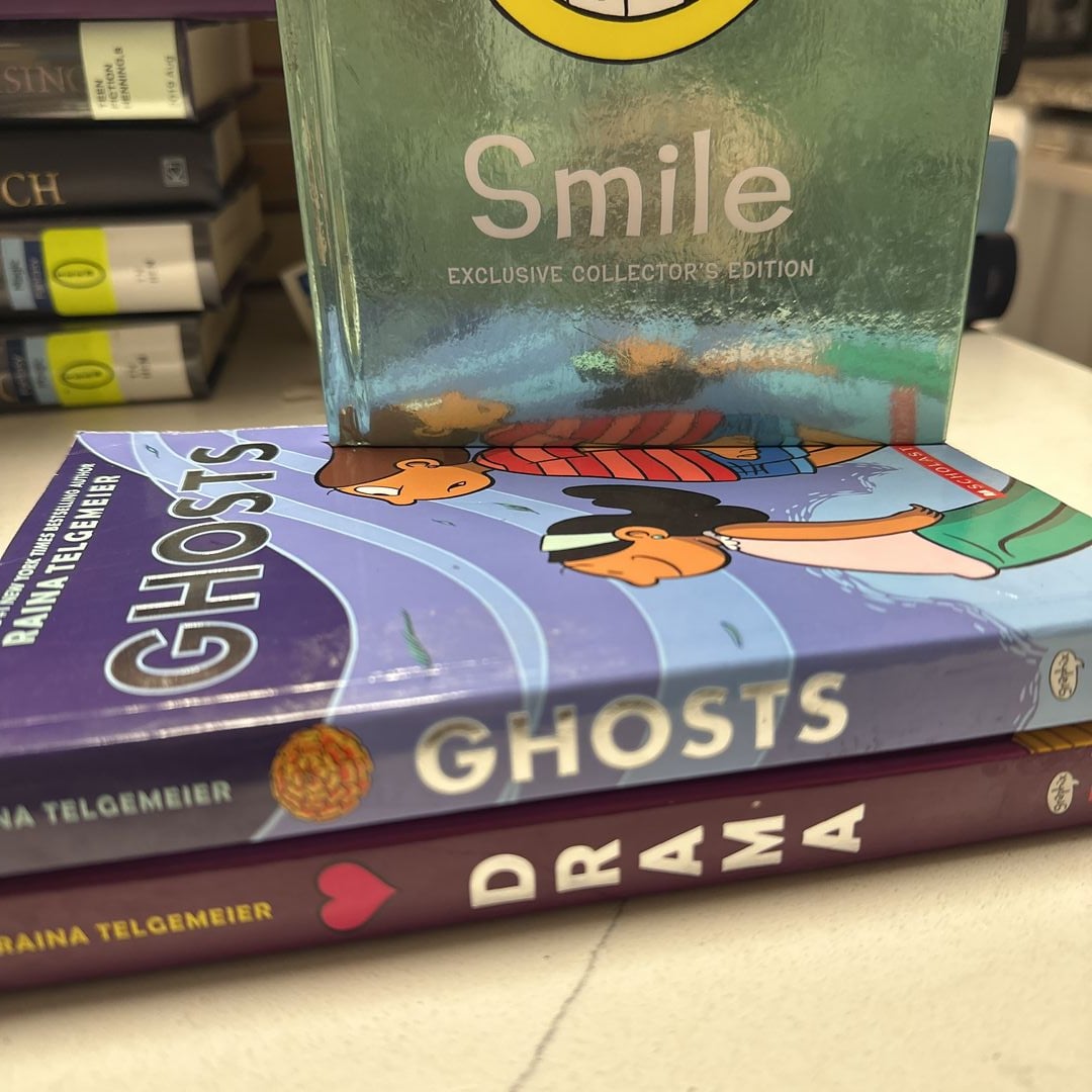 Smile collector’s edition by Raina telgemeier, Hardcover | Pangobooks