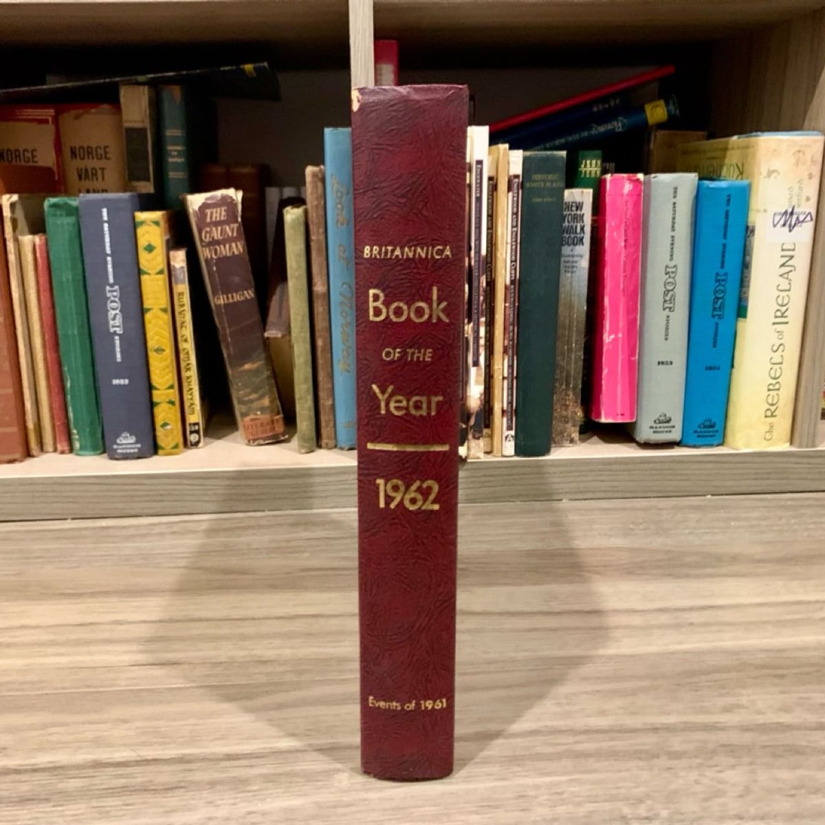 Britannica Book of the Year 1962 by Various , Hardcover | Pangobooks