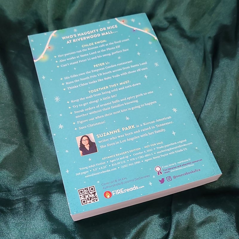 The Christmas Clash by Suzanne Park, Paperback | Pangobooks