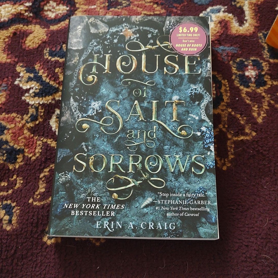 House of Salt and Sorrows by Erin A. Craig, Paperback | Pangobooks